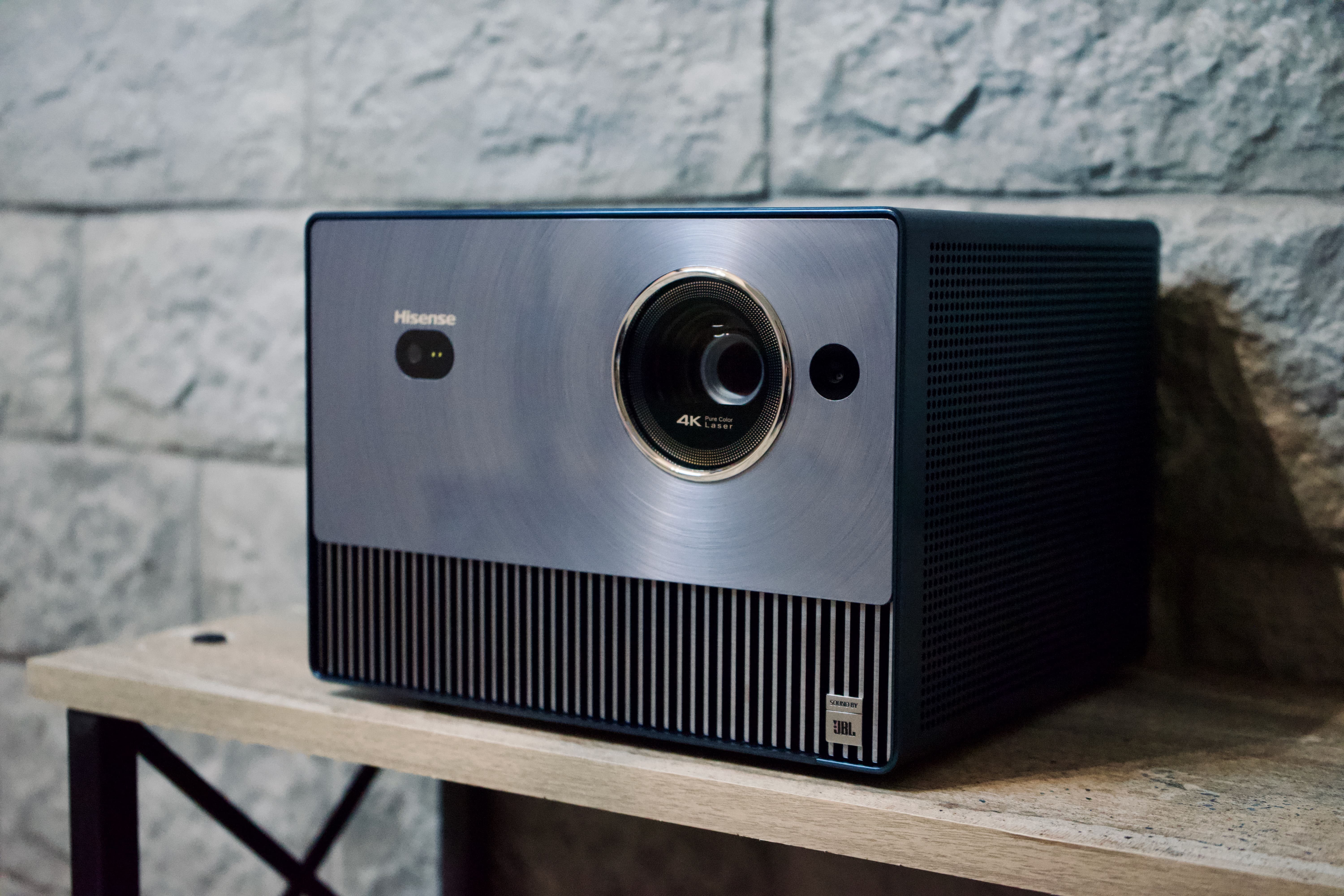 Обзор проектора Hisense Laser Mini Projector C1