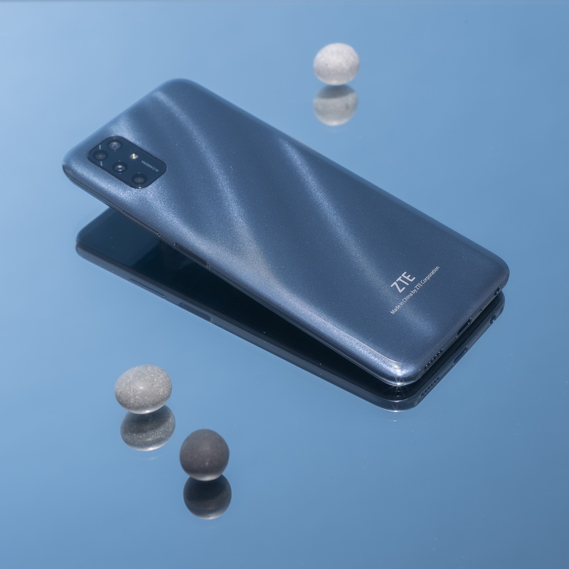 В России представлен смартфон ZTE Blade V2020 Smart с экраном 6,82 дюйма
