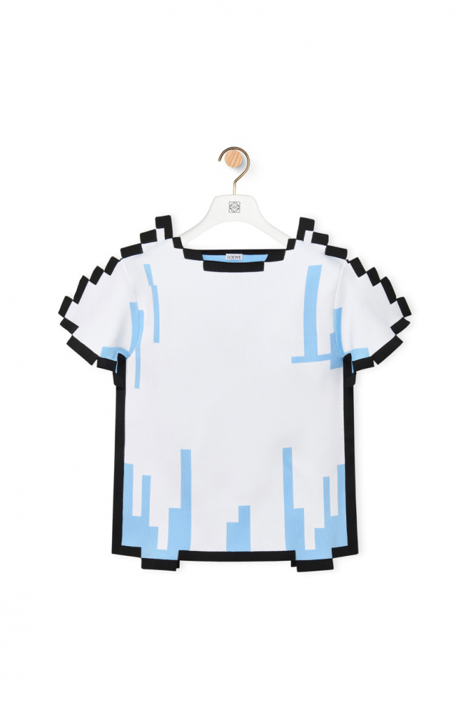 Loewe выпустила коллекцию пиксельной одежды для гиков и фанатов ...